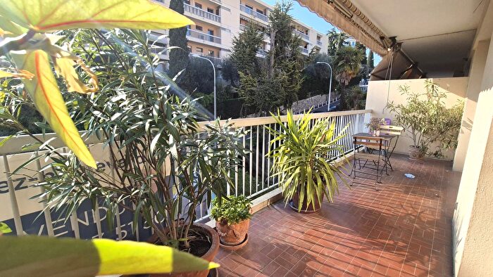 Appartement à vendre - Nice, Saint-Maurice - 4 pièces - 3 chambres