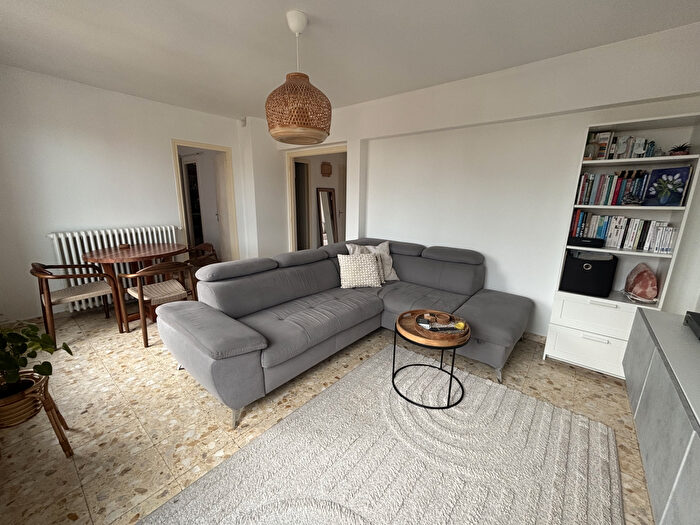 Appartement à louer - Blagnac, Centre-ville - 3 pièces - 2 chambres