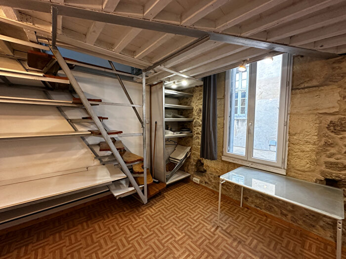 Appartement à louer - Montpellier, Centre historique - 2 pièces - 1 chambre