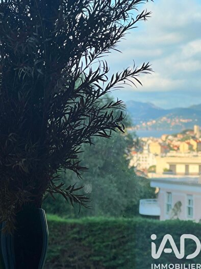 Appartement 4 pièces à vendre - Cannes, Californie Pezou