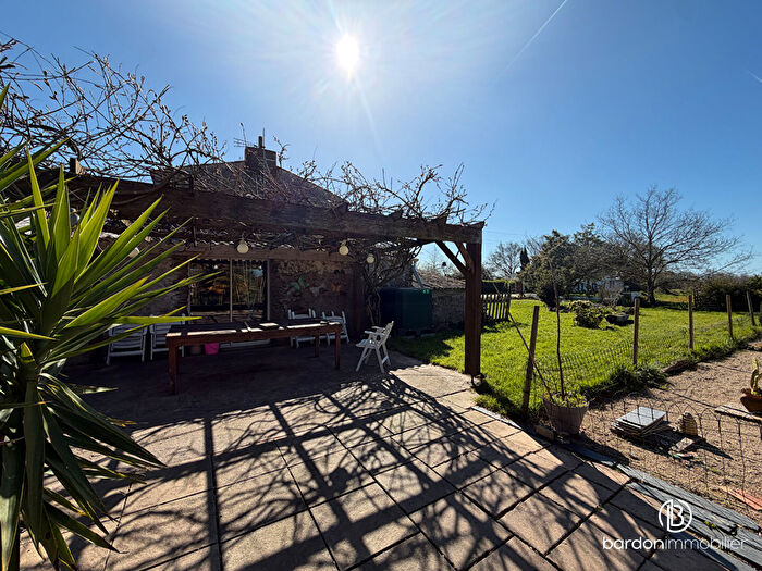 Maison à vendre - Saint-Christophe-du-Ligneron - 6 pièces - 3 chambres