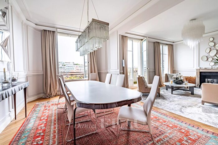 Appartement à vendre - Paris e , Passy, Maison de la Radio, Muette-Sud - 7 pièces - 4 chambres