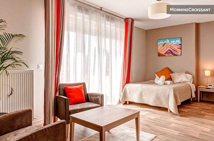 Appartement à louer - Sully-Vauban, Livry-Gargan - 2 pièces - 1 chambre