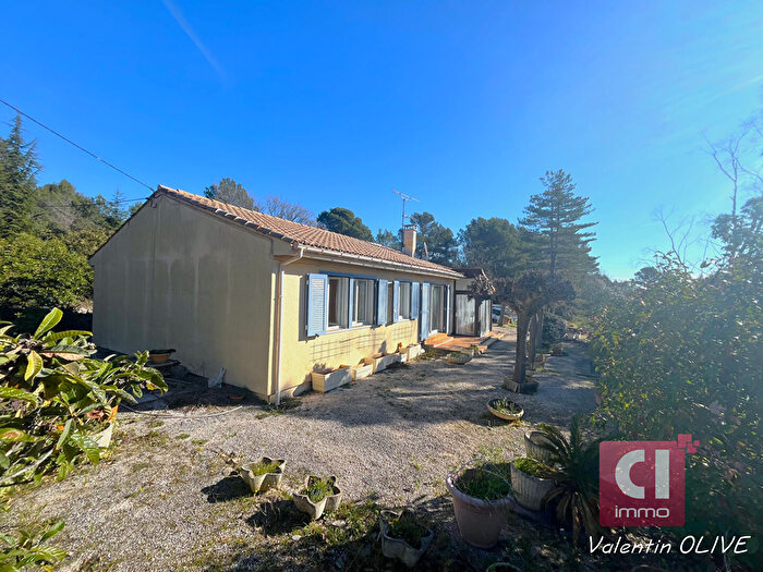 Maison à vendre - La Roquebrussanne - 4 pièces - 3 chambres