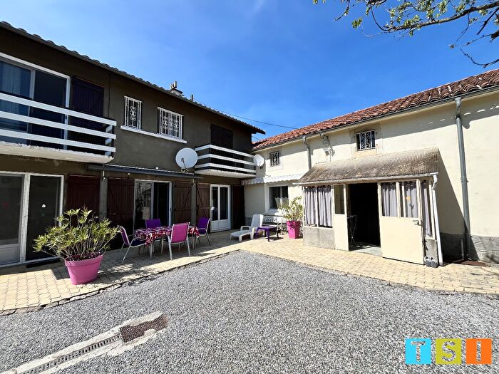 Maison à vendre - Gourdan-Polignan - 5 pièces - 4 chambres