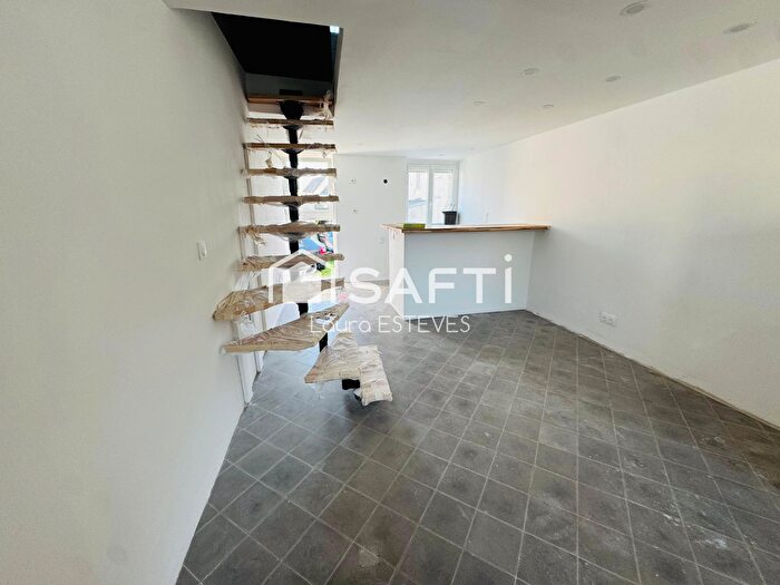 Maison 3 pièces à vendre à Le Pin