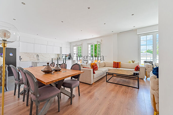 Le Perreux-sur-Marne, Centre-ville, Quais d'Argonne : Maison 8 pièces à vendre