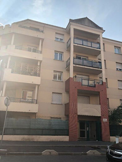 Appartement 3 pièces à louer à Orly, Bas Clos