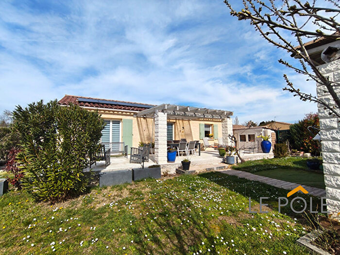 Maison à vendre - Valréas - 5 pièces - 3 chambres