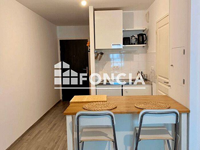 Centre Ville, Saint-Brieuc : Appartement 1 pièce à louer