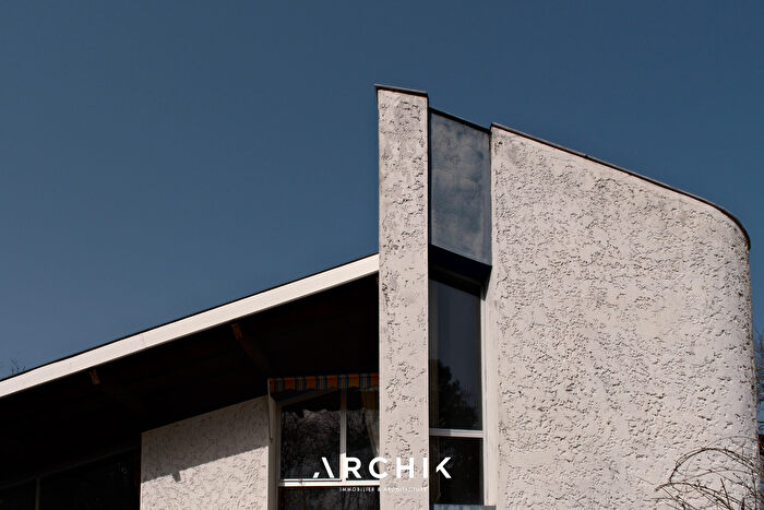 Maison à vendre - Saint-Sulpice-et-Cameyrac - 7 pièces - 6 chambres