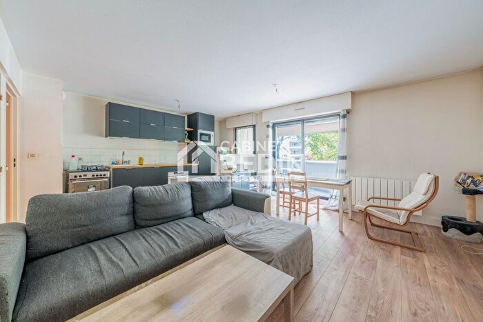 Appartement à vendre - Mérignac, Arlac - 3 pièces - 2 chambres