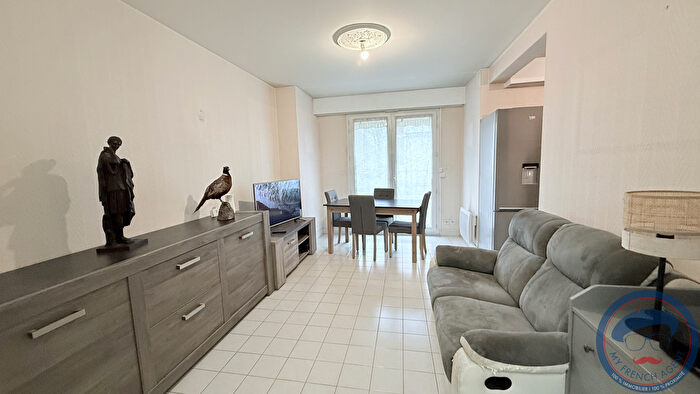 Appartement à vendre - Saint-Avertin, Centre-ville - 2 pièces - 1 chambre