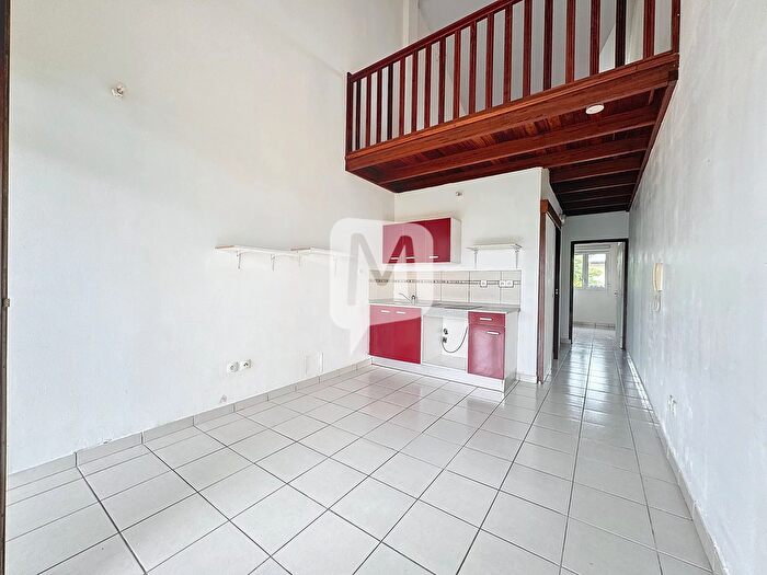 Appartement à louer - Remire-Montjoly - 2 pièces - 1 chambre