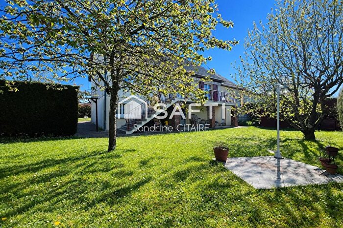 Ézy-sur-Eure : Maison 6 pièces à vendre