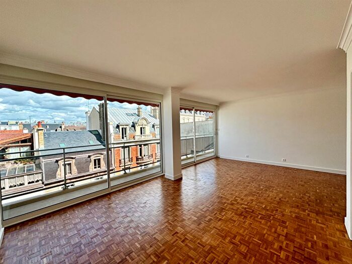 Appartement 4 pièces à louer à Reims, Centre-ville