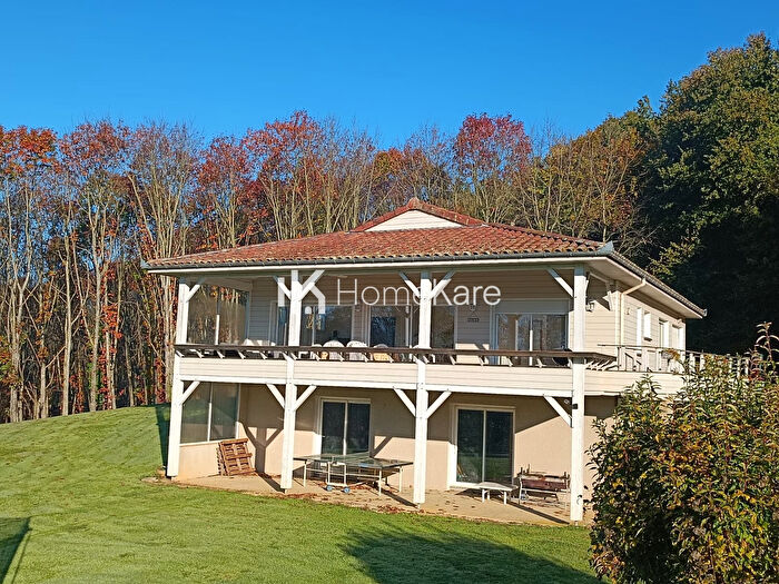 Maison à vendre - Saint-Marcet - 10 pièces - 6 chambres