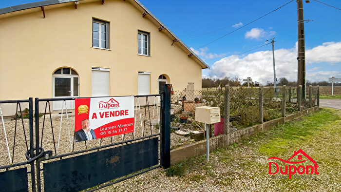 Maison à vendre - Vallentigny - 6 pièces - 4 chambres