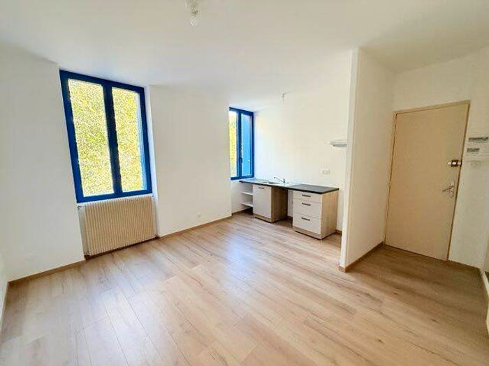 Ouest, Le Vigan : Appartement 2 pièces à louer