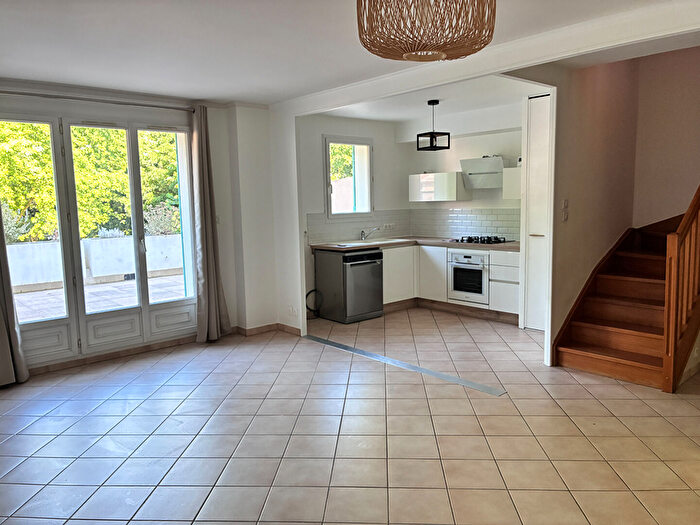 Charnay-lès-Mâcon : Appartement 4 pièces à louer
