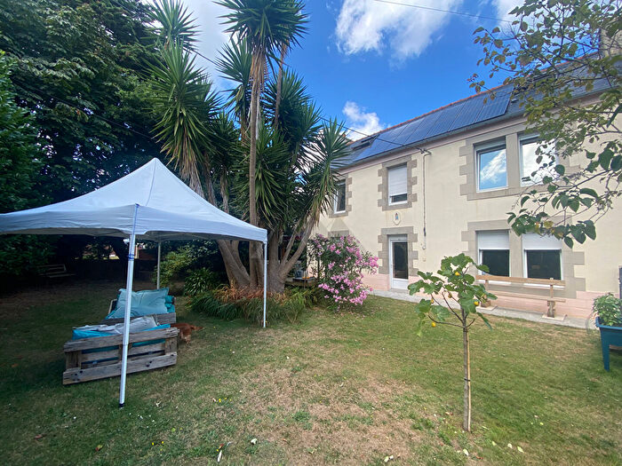 Brest, Kérourien : Maison 9 pièces à vendre