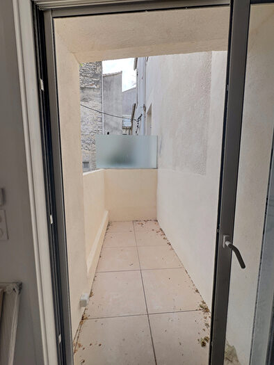 Appartement 4 pièces à louer - Nîmes, Ecusson, Arènes