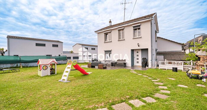 Maison à vendre - Kembs - 4 pièces - 3 chambres