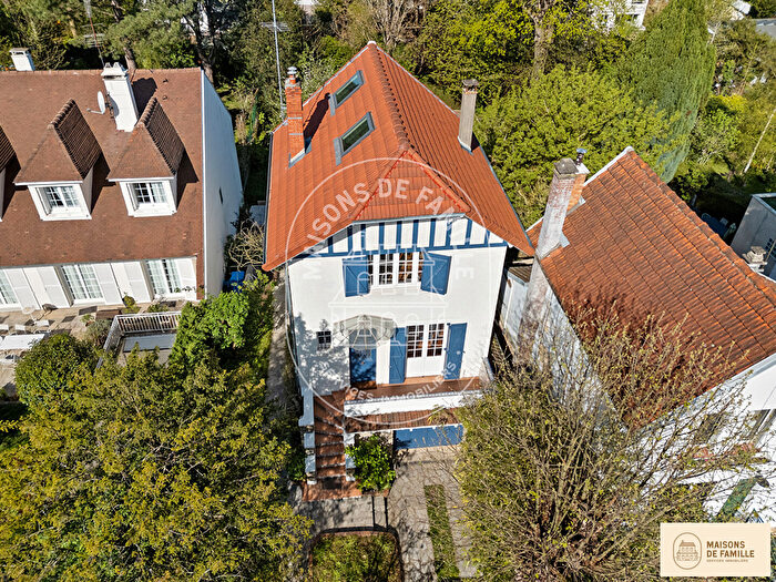 La Celle-Saint-Cloud, La Chataigneraie : Maison 6 pièces à vendre