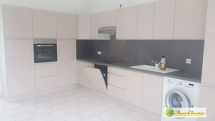 Maison 3 pièces à louer à Xambes