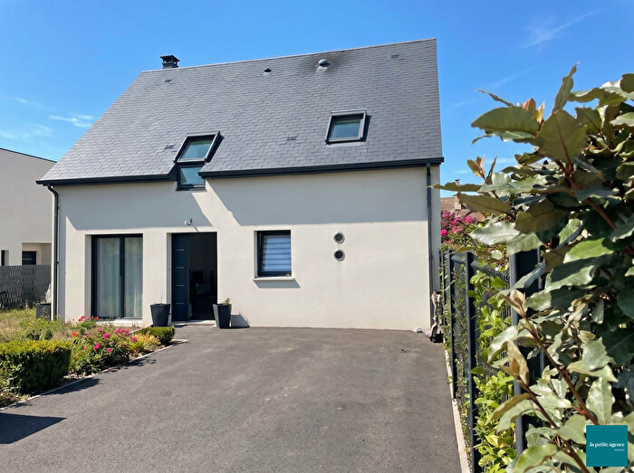 Colomby-sur-Thaon : Maison 6 pièces à vendre