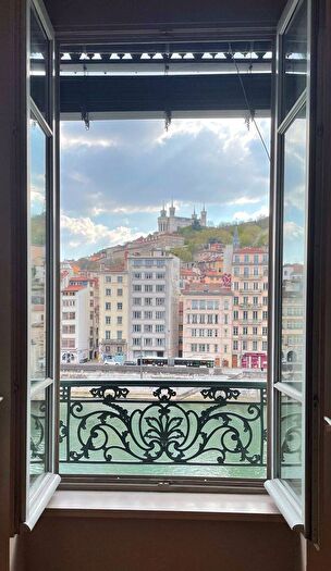 Appartement à louer - Terreaux, Lyon er arrondissement - 5 pièces - 4 chambres