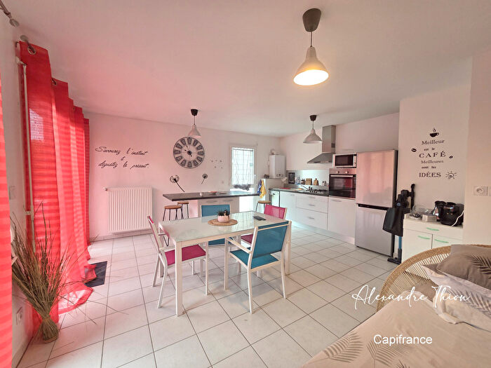 Appartement à vendre - Ambérieu-en-Bugey, Gare - 2 pièces - 1 chambre