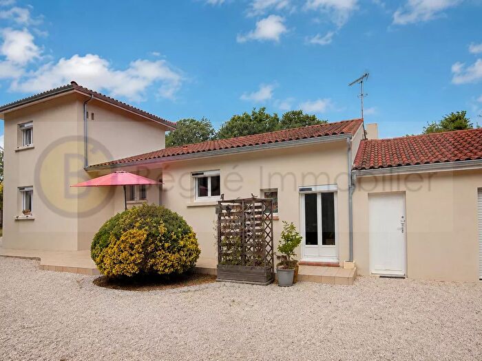 Maison 5 pièces à Brax, à vendre