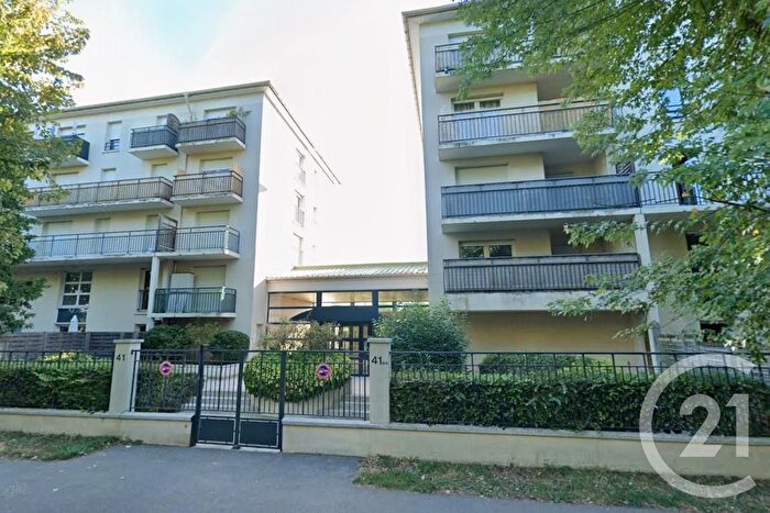 Appartement 2 pièces à Sainte-Geneviève-des-Bois, Les Aunettes, à louer