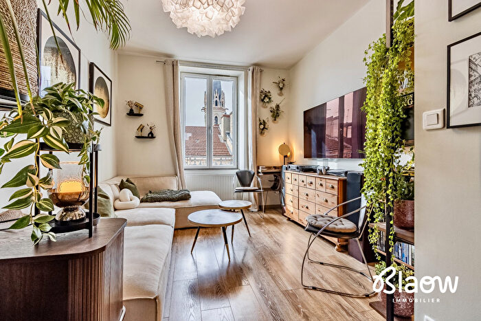 Appartement à vendre - Lyon e  - 3 pièces - 2 chambres