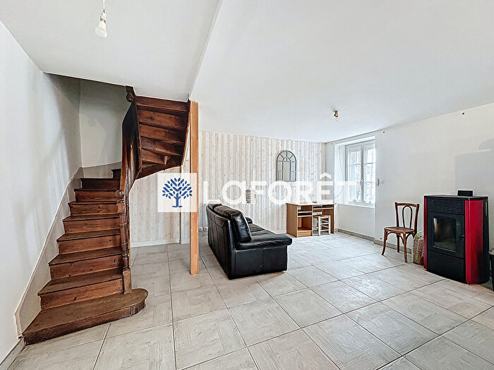 Maison à louer - Le Breuil-sous-Argenton - 4 pièces - 2 chambres