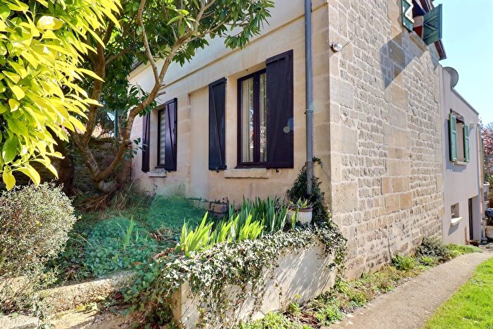 Maison à vendre - Montataire, Bas de la ville - 5 pièces - 3 chambres