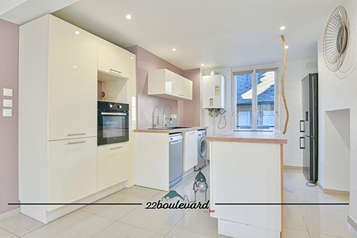 Brive-la-Gaillarde, Centre-ville, Pont Cardinal, Champanatier : Appartement 4 pièces à vendre