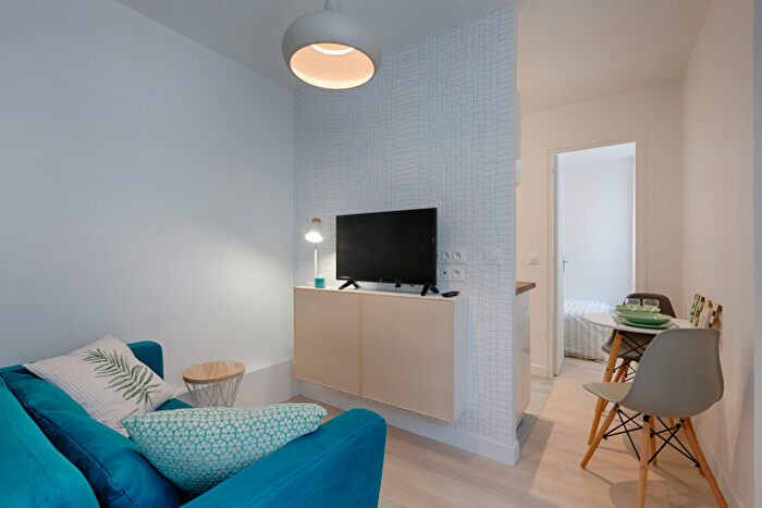 Paris 16ème, Auteuil-Nord, Jasmin, Mirabeau : Appartement 3 pièces à louer