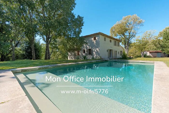 Maison à vendre - Aix-en-Provence, Pont de Beraud - 10 pièces - 7 chambres