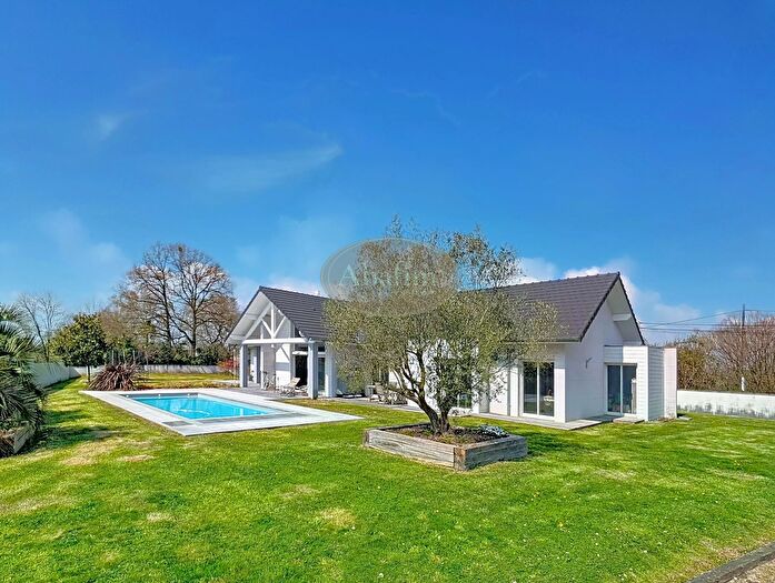 Maison à vendre - Pau - 6 pièces - 4 chambres