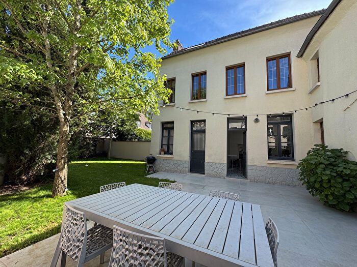 Maison à vendre - Plailly - 7 pièces - 5 chambres