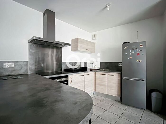 Appartement 2 pièces à Létrat, à louer