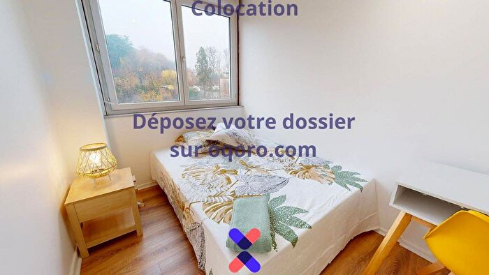 Appartement à louer - Vaise, Lyon ème arrondissement - 7 pièces - 6 chambres