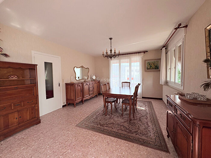 Maison 7 pièces à Morteau, à vendre