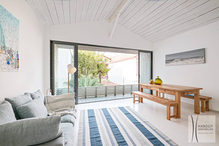 Appartement à vendre - Saint-Jean-de-Luz, Centre-ville - 5 pièces - 3 chambres