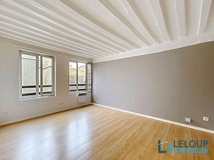 Appartement à louer - Saint Marc-Croix de Pierre-Saint Nicaise, Rouen - 1 pièce