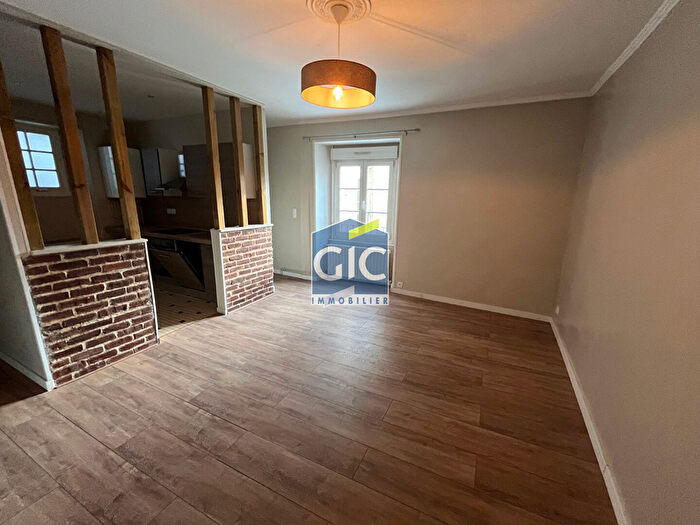 Appartement à louer - Bayeux, Centre-ville, Saint-Jean - 3 pièces - 2 chambres