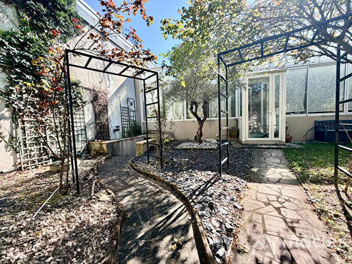 Maison 8 pièces à Colombes, Fossés Jean Bouvier, à vendre