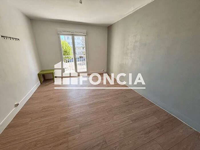 Brossolette, Vand uvre-lès-Nancy : Appartement 3 pièces à louer